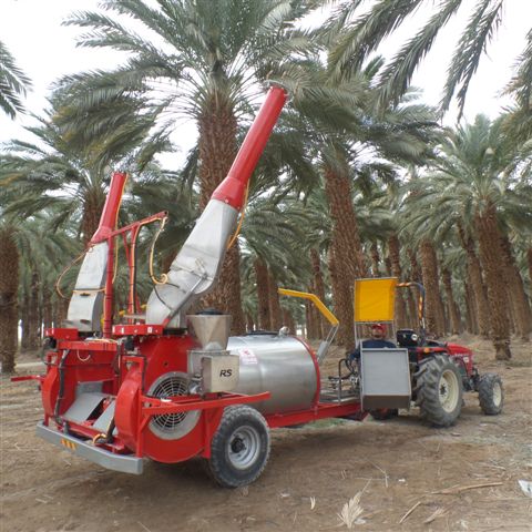 "TAMRAZ 2000" – For Spraying and Dusting Date Palm Trees - Raz Sprayers